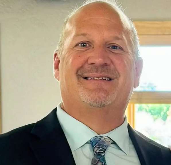 Erik Hindenach | Cardinal Financial